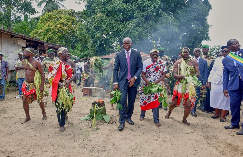 Gabon : Le Chef de l’Etat en harmonie avec les populations de l'Ogooué ...