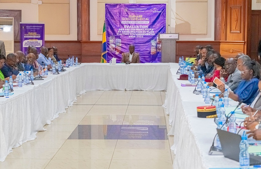 Gabon : Le Chef de l’État fixe le cap lors du premier séminaire ...