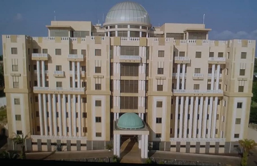 Gabon : neuf nouveaux juges pour la Cour constitutionnelle, une étape ...